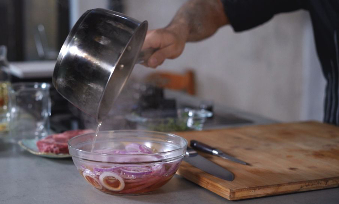 Πίκλα κρεμμυδιού με μπαχαρικά | Πάνος Ιωαννίδης Chef